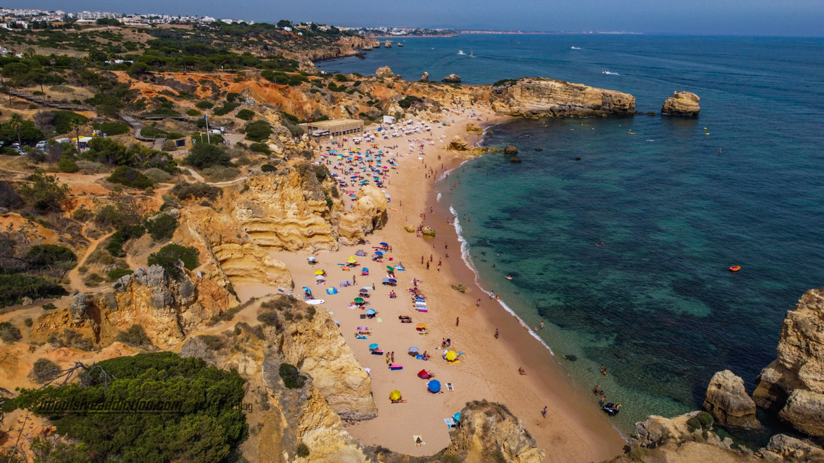 As 13 Melhores Praias de Albufeira para 2025